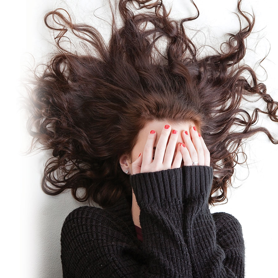 Cheveux : comment tenir tête à l’électricité statique | Jean Coutu